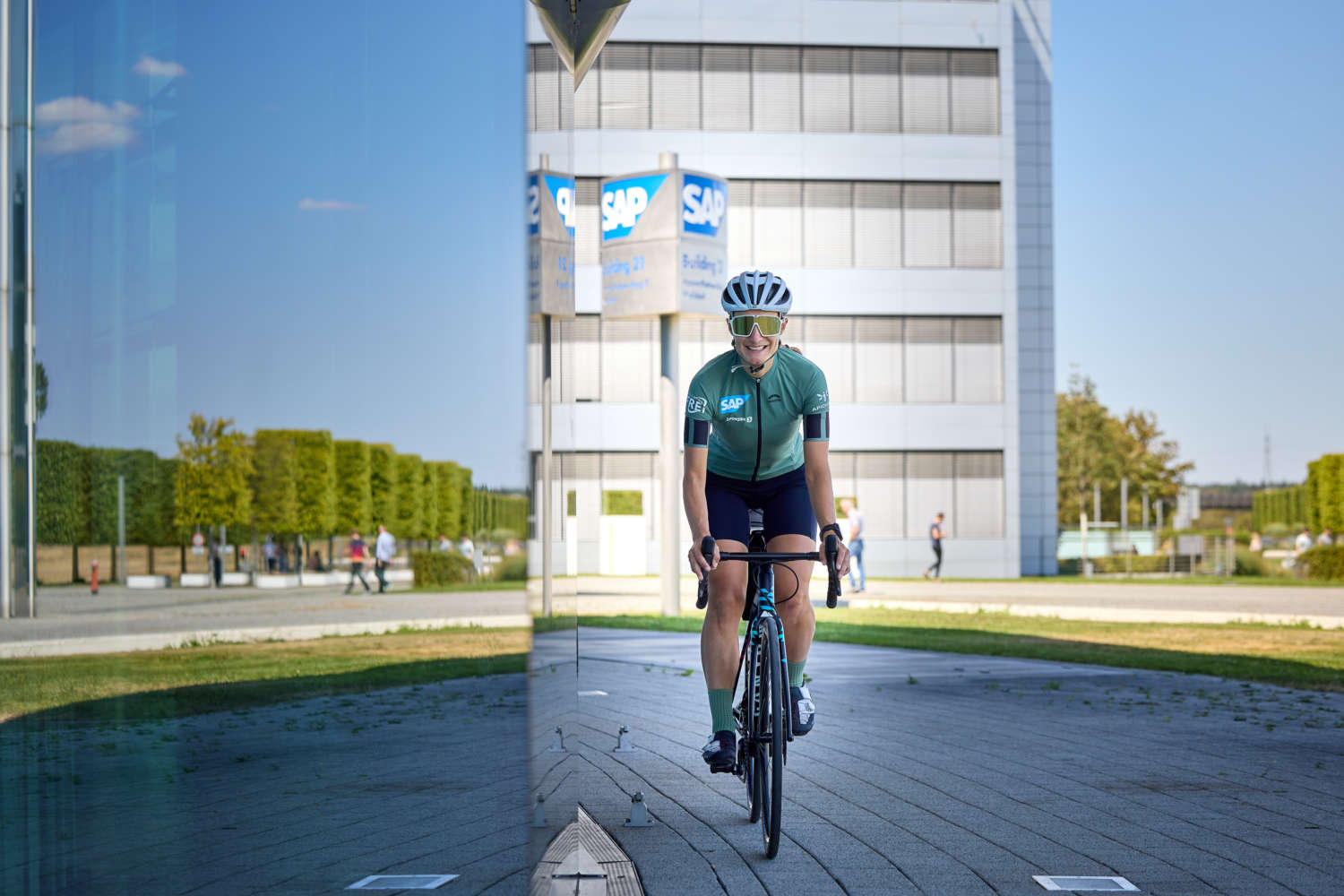 Fast jeder zweite SAPler fährt JobRad - Pedelecs und E-Bikes