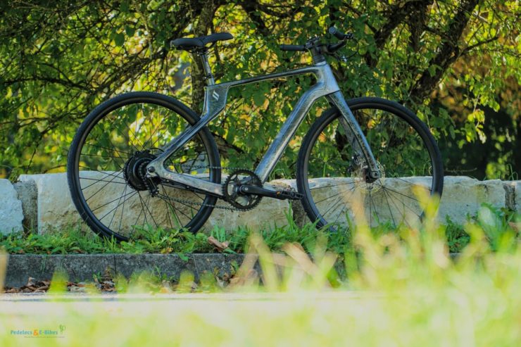 Superstrata Electric – Unibody Carbon-eBike im Test - Pedelecs und E-Bikes